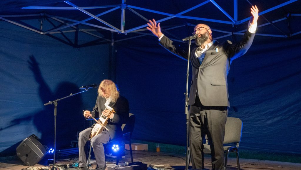 Õhtu "Tagasi Mahtrasse" naelaks kujunes etendus Mahtra sõjast ...